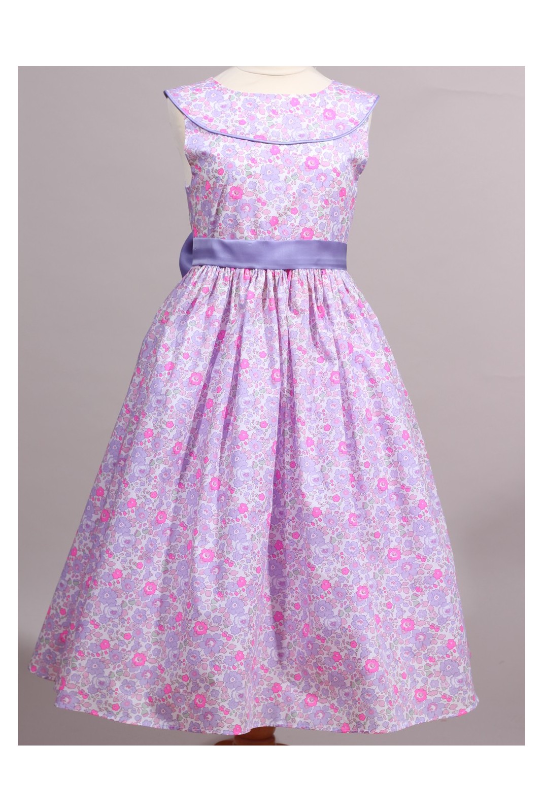 Robe en Liberty Betsy fluo lilas de cortège Milly